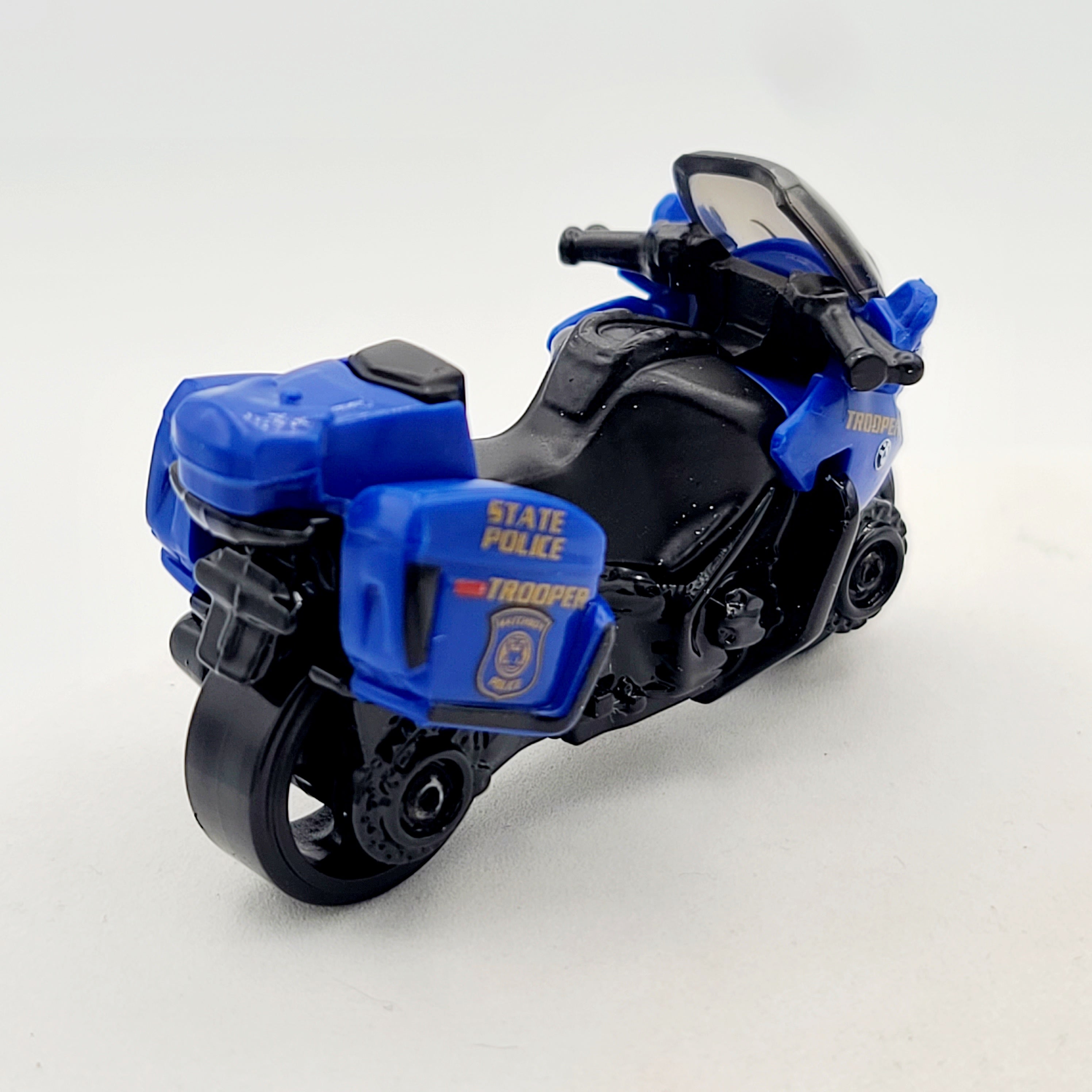 Matchbox BMW R1200 RT-P Motorcycle "State Police Trooper" (2016 MBX Ba