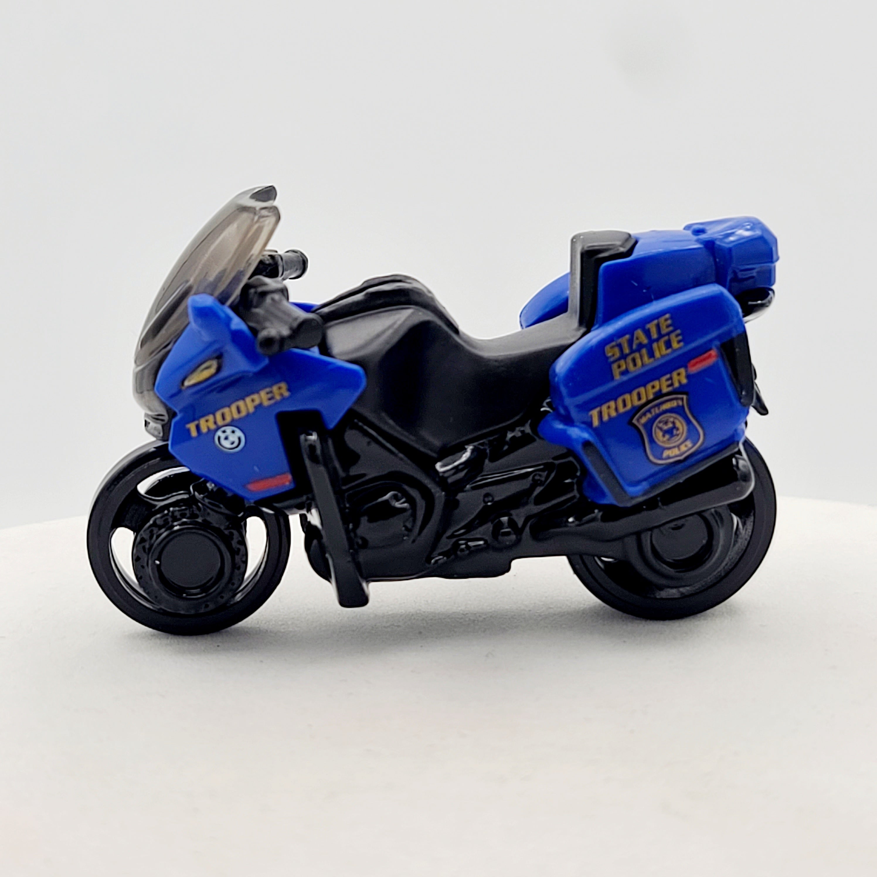 Matchbox BMW R1200 RT-P Motorcycle "State Police Trooper" (2016 MBX Ba