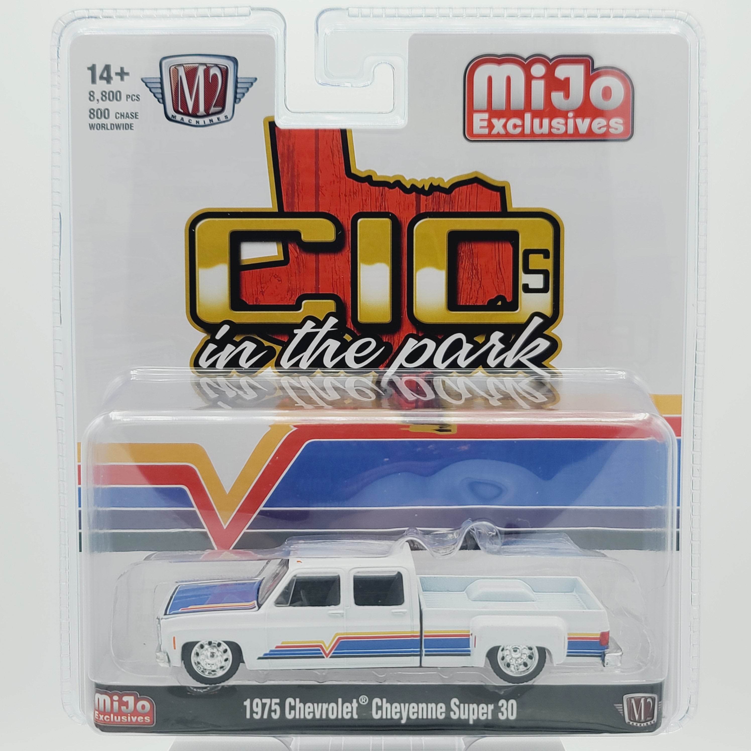 M2 Machines '75 Chevrolet Cheyenne Super 30 Dually Pickup - 1:64, C10'