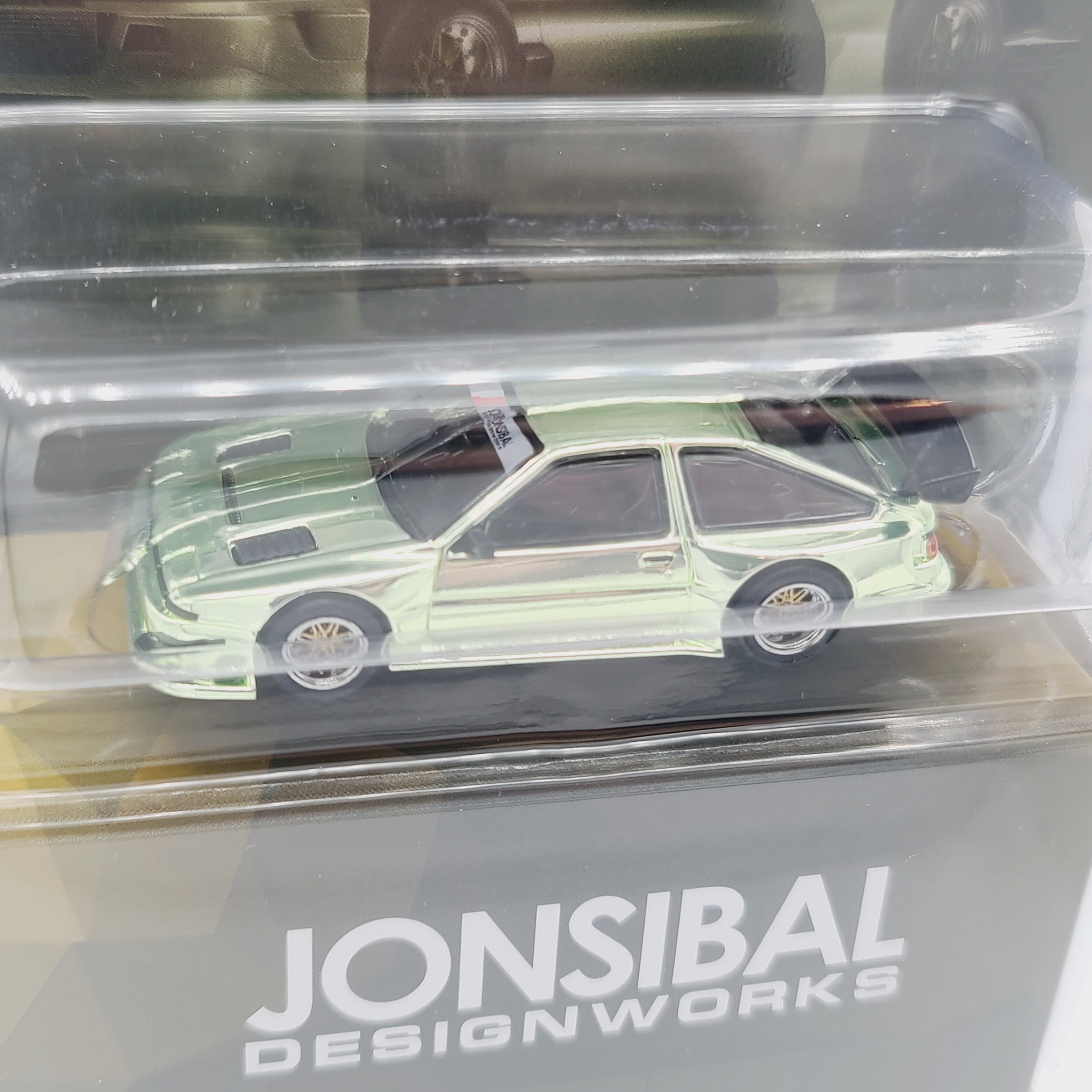 Tarmac Works - CHASE - Toyota Sprinter Trueno AE86 Widebody - 1:64, Jo