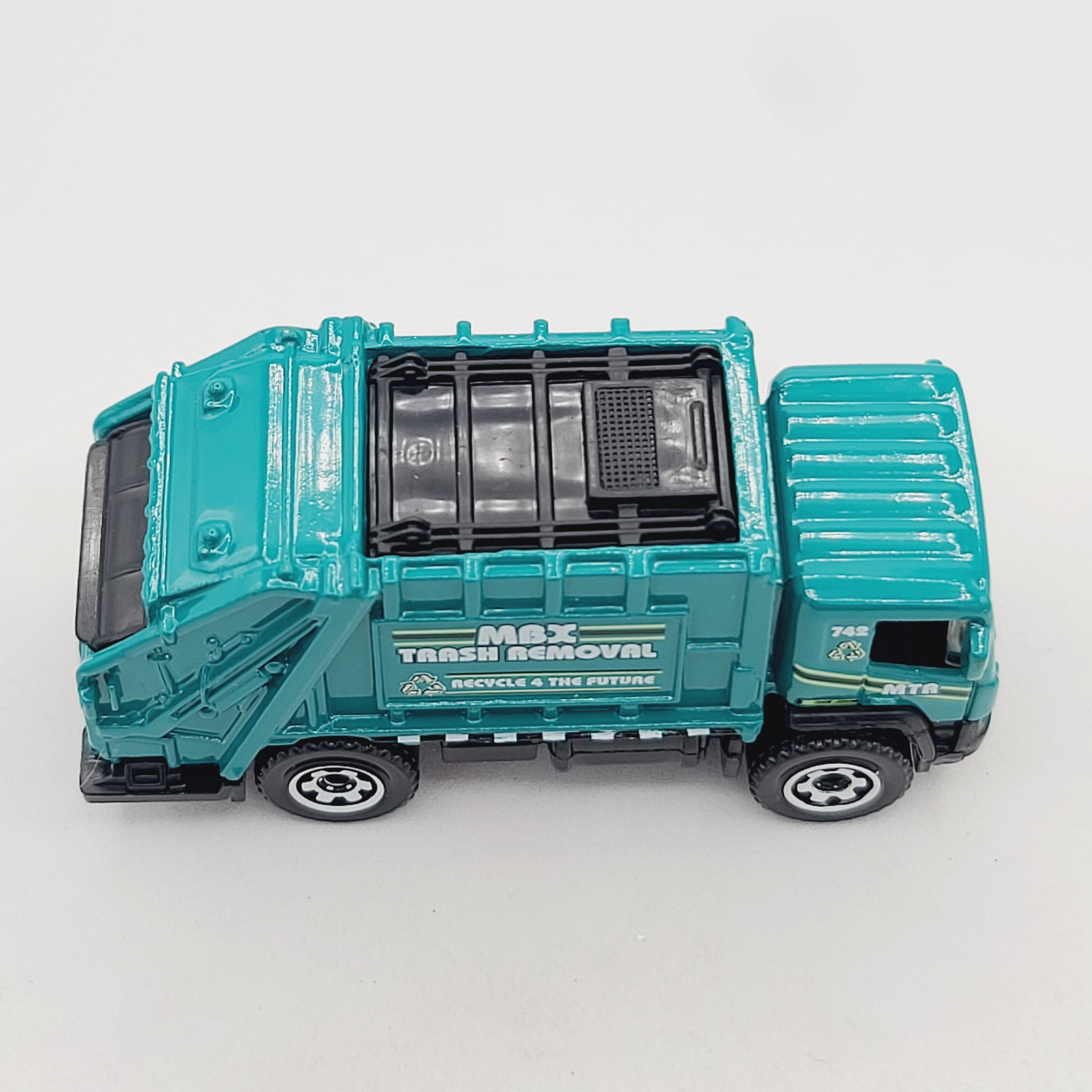Matchbox '08 Garbage Truck / Garbage King "Trash Removal" - Loose (201