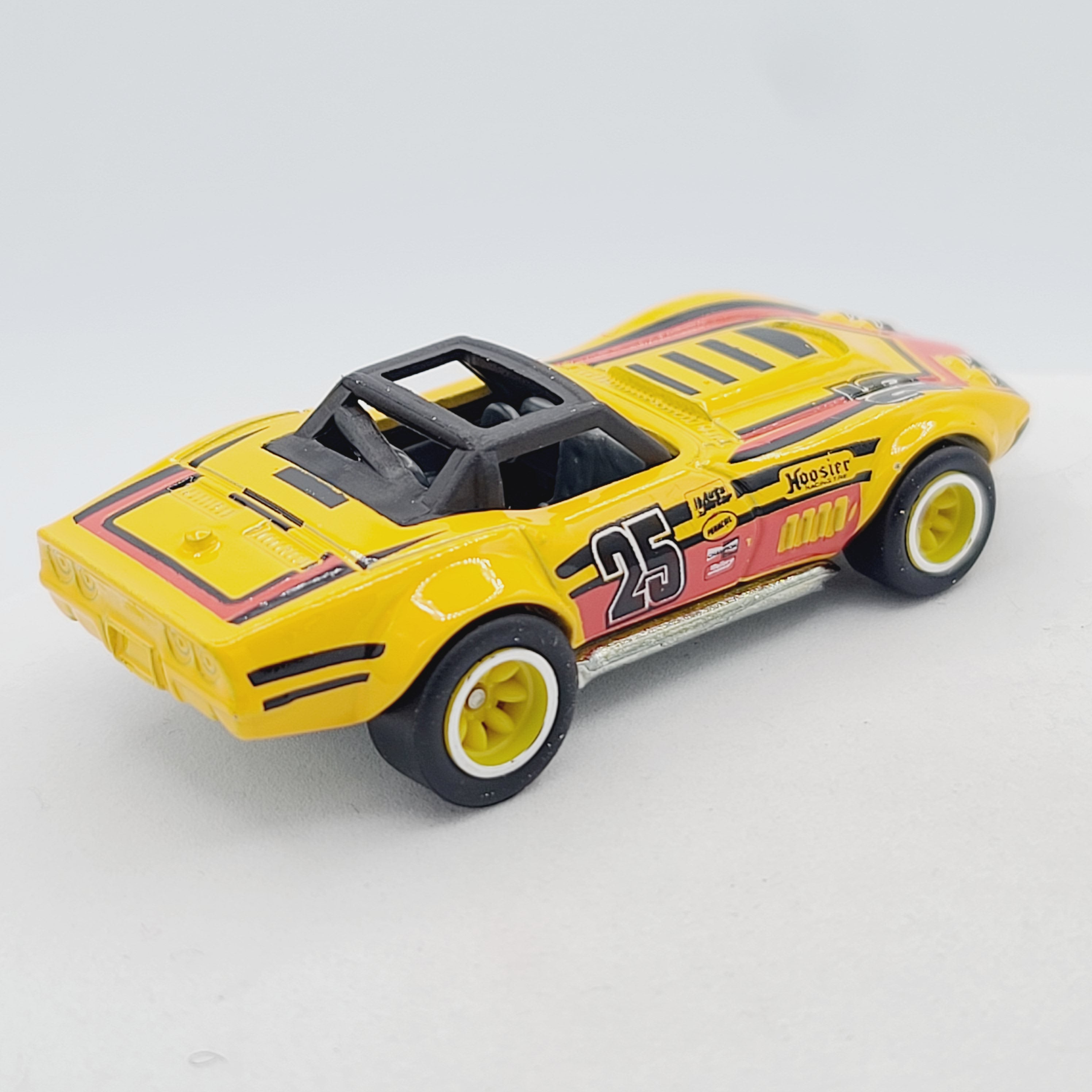 Hot Wheels '69 Chevy Corvette Racer (2016 Car Culture - Redliners)