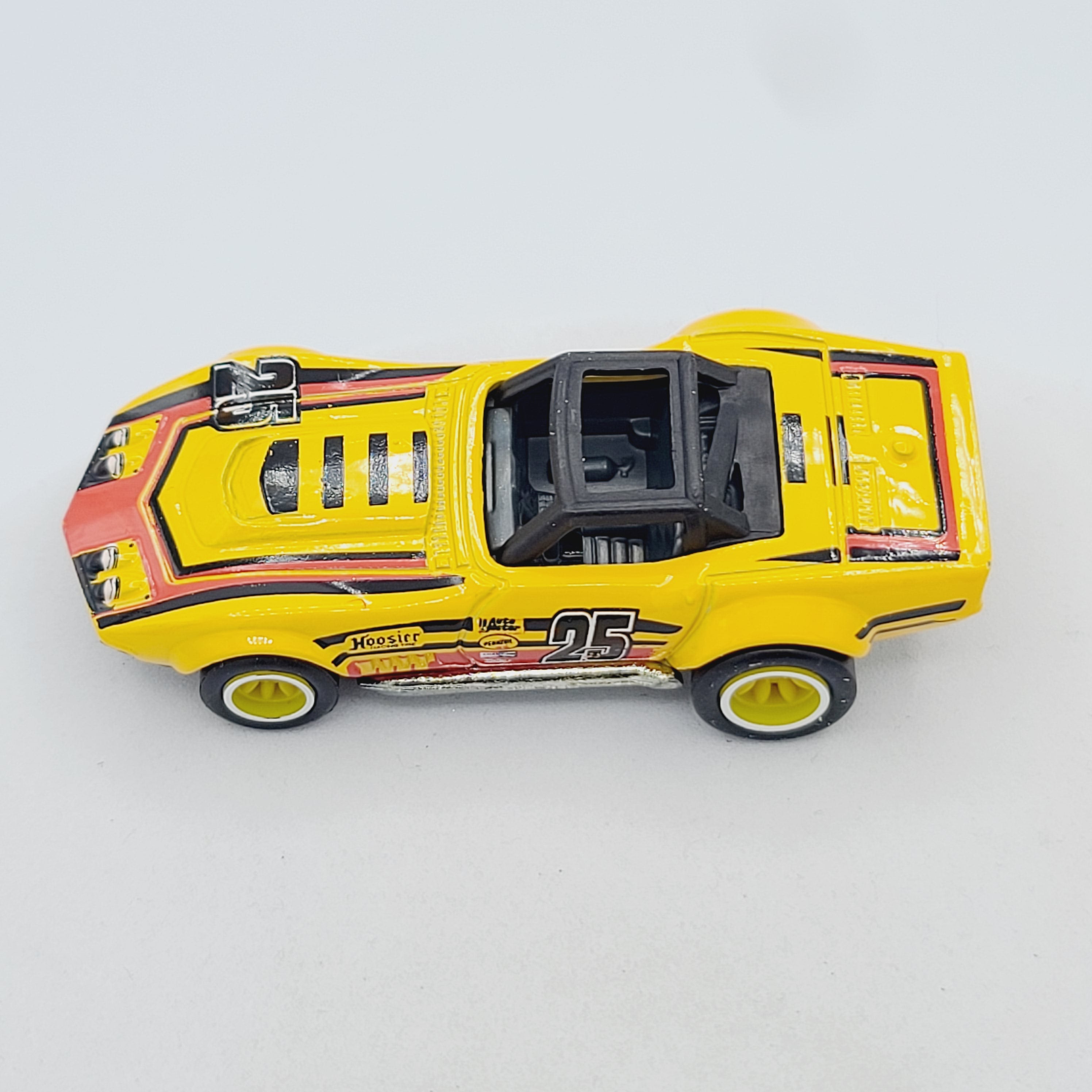 Hot Wheels '69 Chevy Corvette Racer (2016 Car Culture - Redliners)