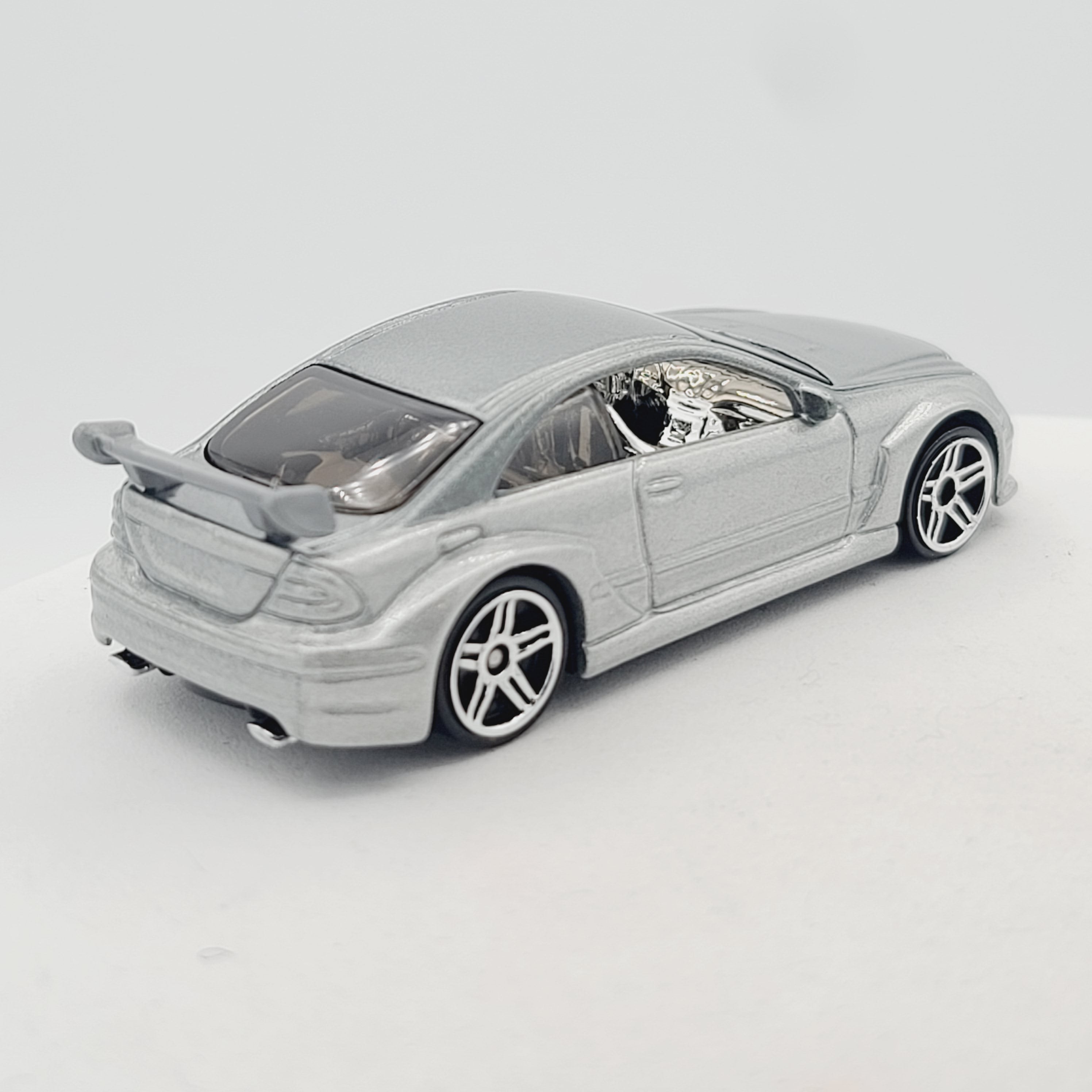 Hot Wheels AMG-Mercedes CLK DTM (2007 HW Basic - Code Cars)