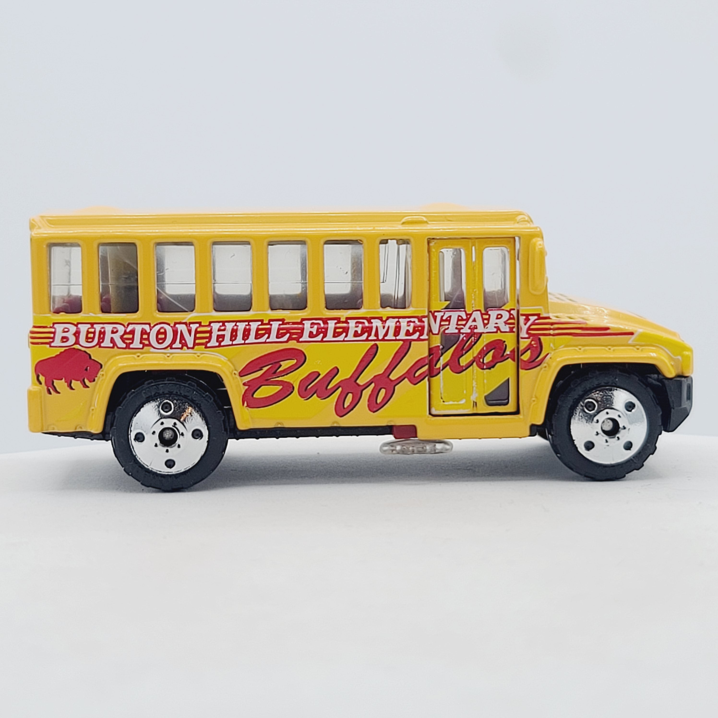 Matchbox '00 School Bus "Burton Hill Buffalos" (2001 MBX Basic - City