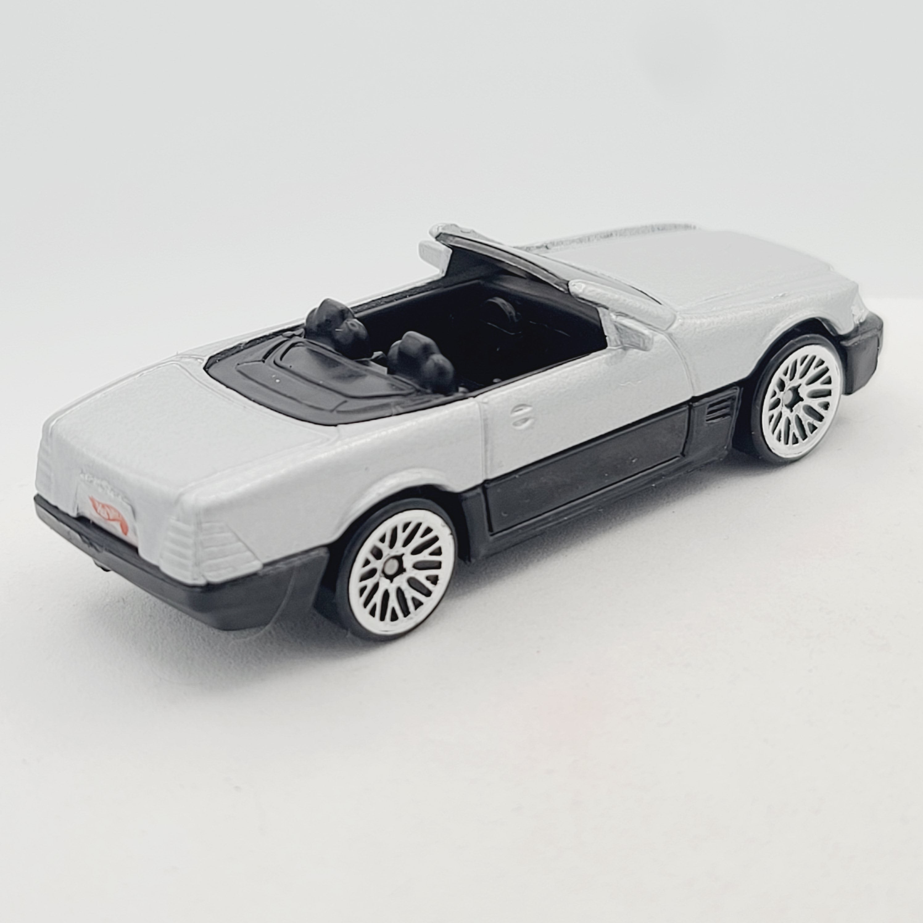 Hot Wheels Mercedes-Benz SL Convertible (1999 HW Basic)