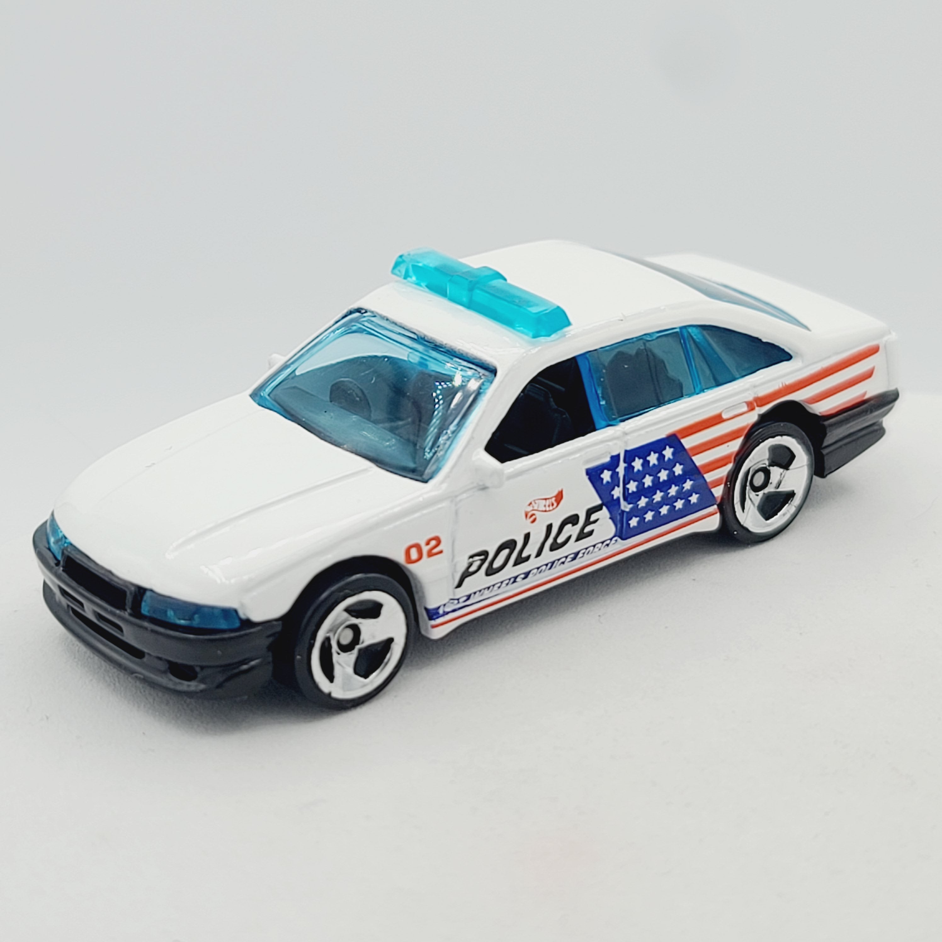 Hot Wheels HW Police Cruiser - Holden Commodore casting (1999 HW Basic
